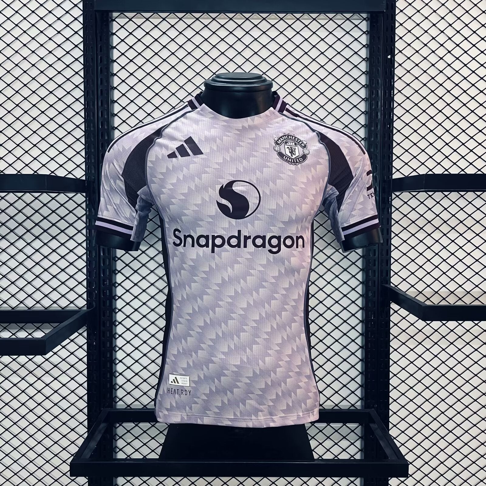 Manchester United 2025/26 Away – Molagoal